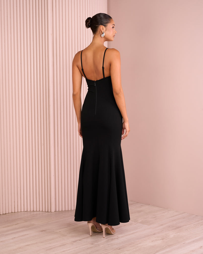 Marj Fishtail Gown – Pilgrim Clothing Outlet